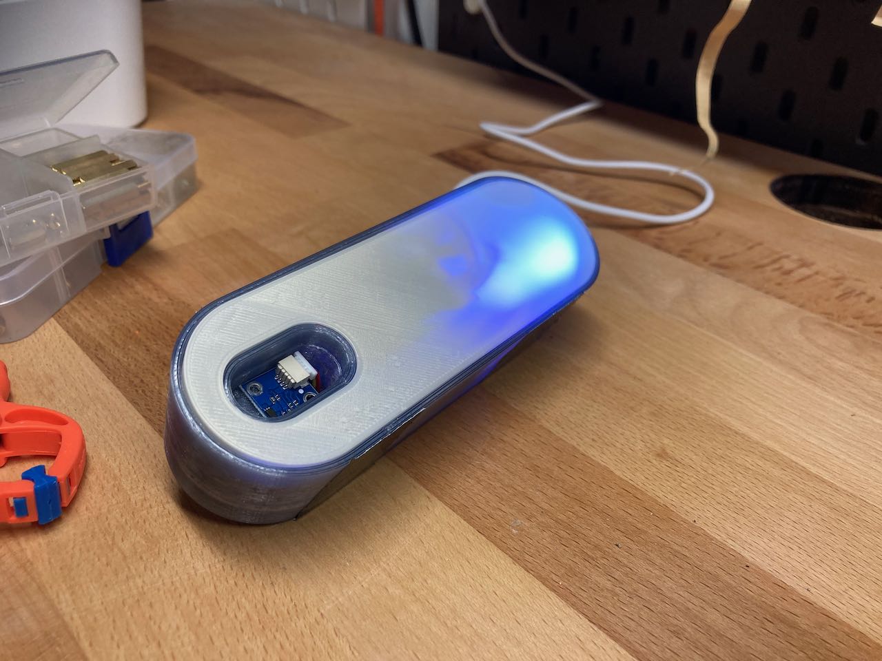 Philips Hue Play Like Lights And Sensors by huskyte | Download free STL ...