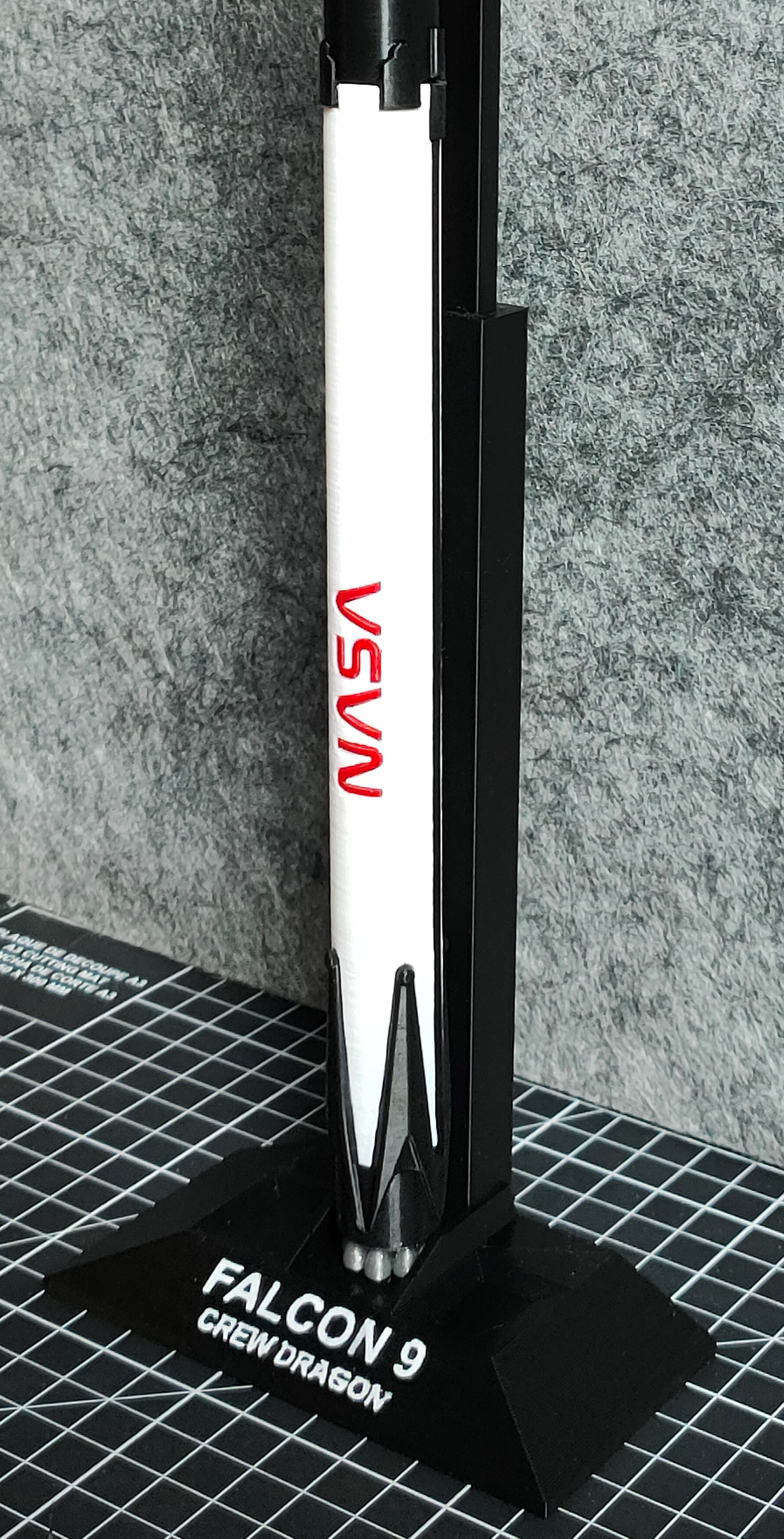 FALCON 9 CREW DRAGON by Kmobrain | Download free STL model | Printables.com