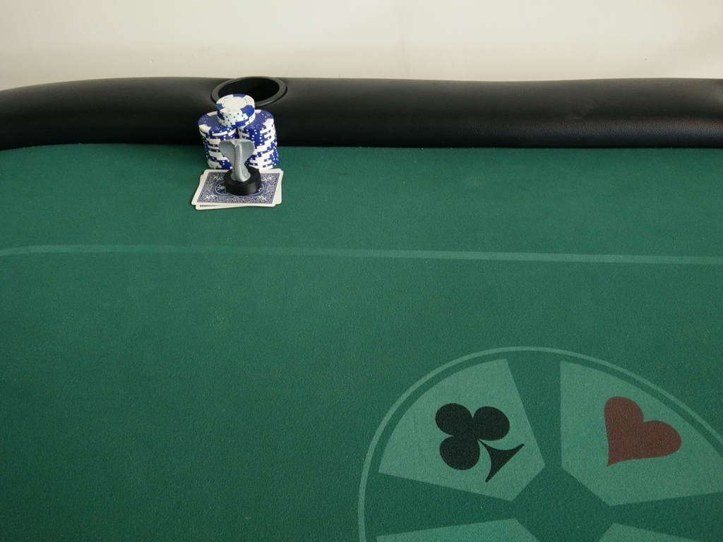 Cobra Poker Card Capper by UWcharlie1983 | Download free STL model ...