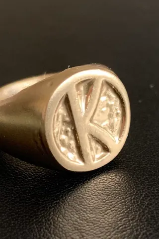 Kingsman signet ring by Darren Brooks | Download free STL model ...