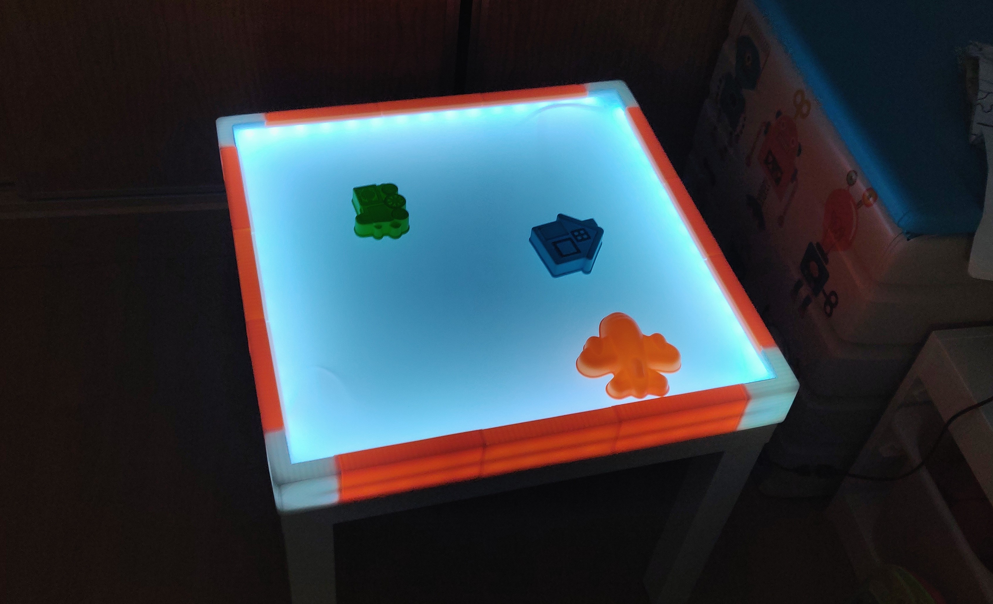 LED Light table by Juanfra | Download free STL model | Printables.com