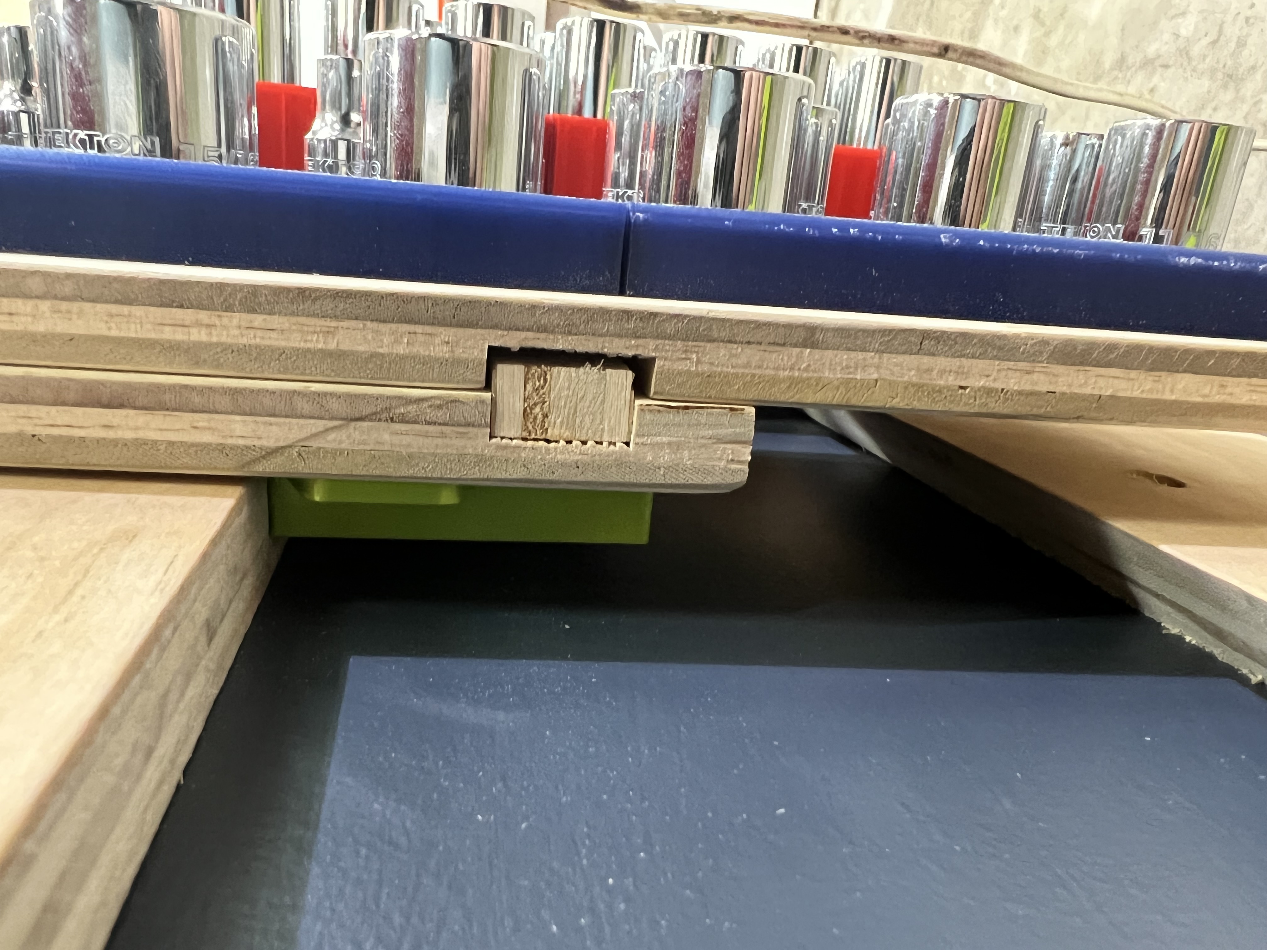 Swiveling French Cleat Lock by cyberbobcity | Download free STL model ...