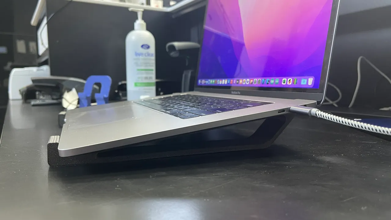 Laptop Riser by Daniel | Download free STL model | Printables.com