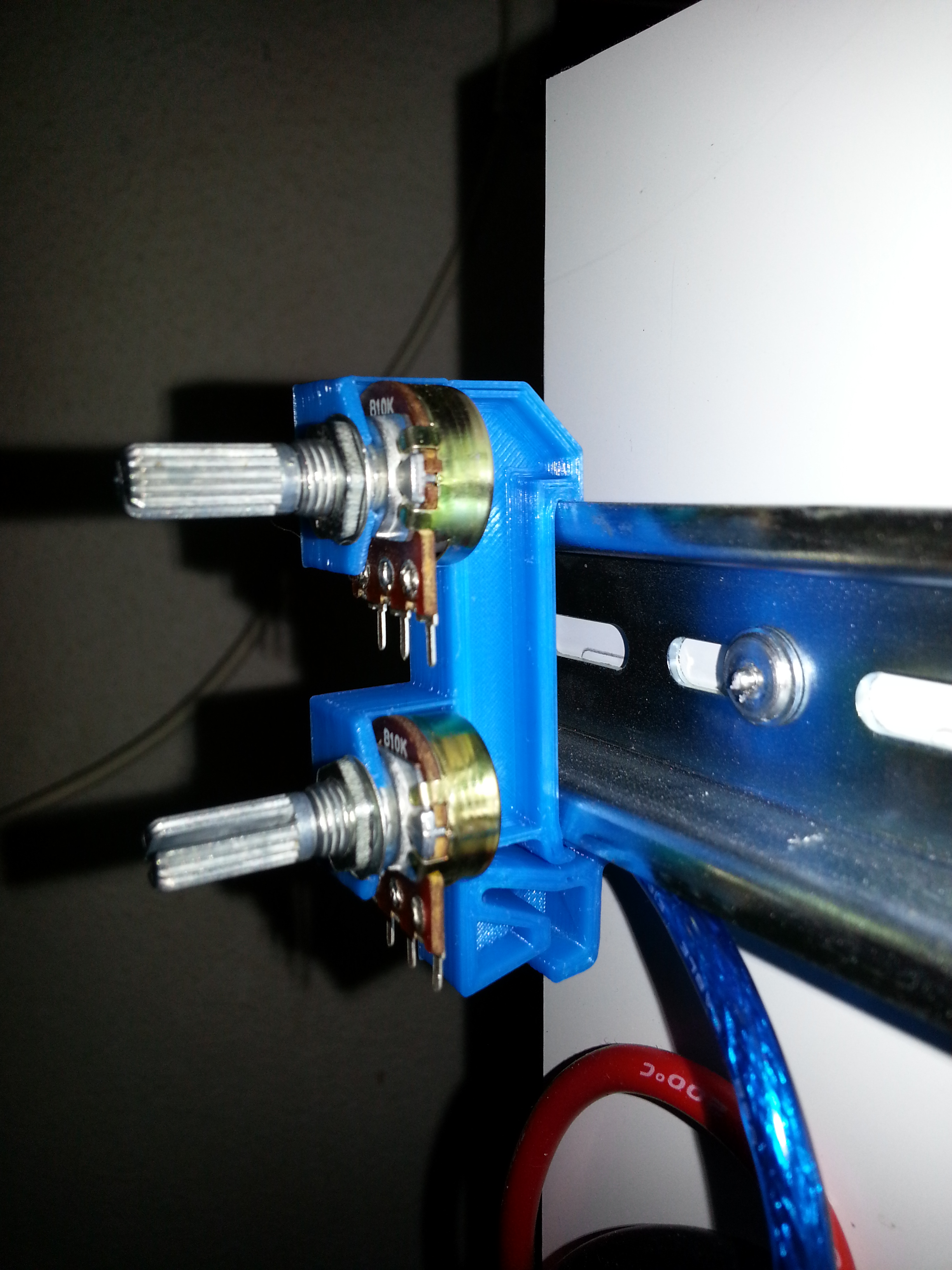 Potentiometer clamp for base mount / with top hat DIN rail mounting ...