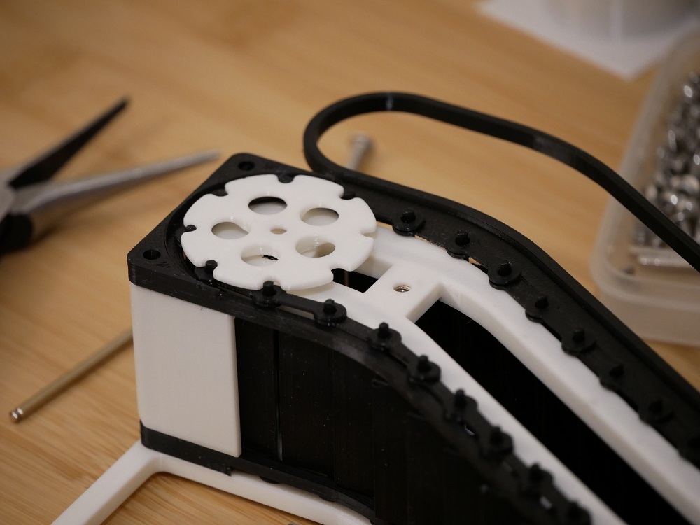 Mini Desktop Escalator by AlexY | Download free STL model | Printables.com