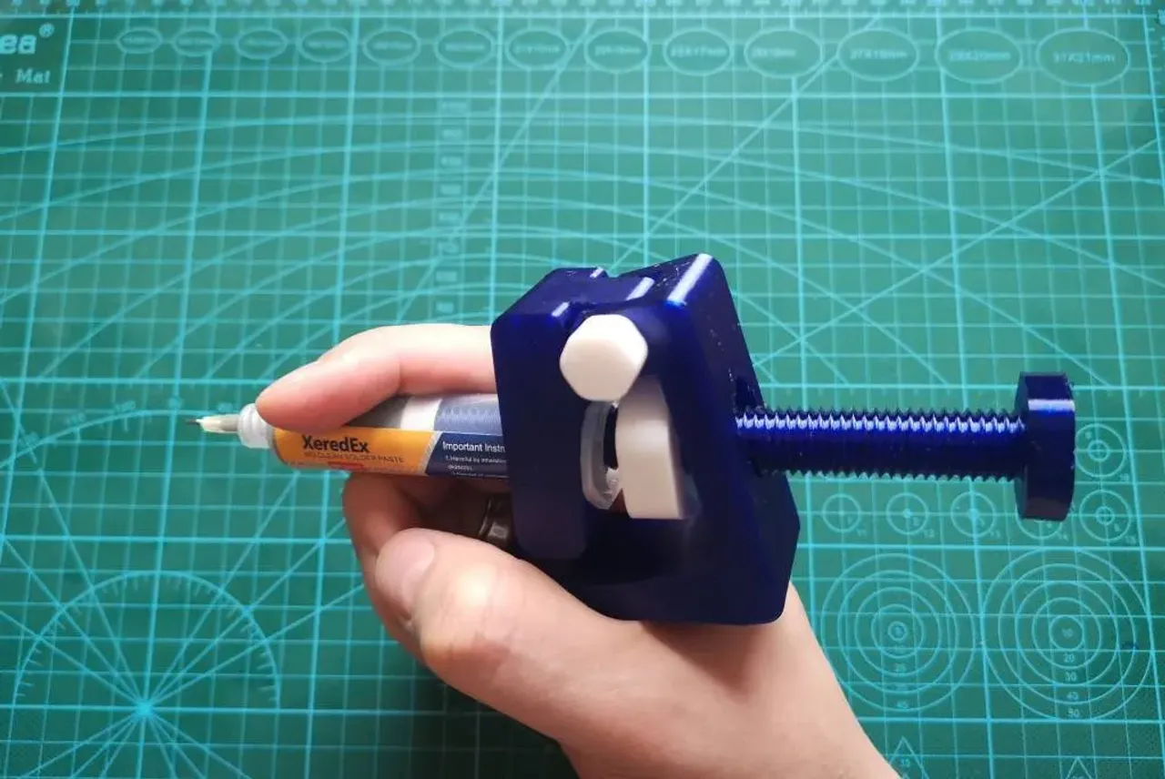 solder paste dispenser