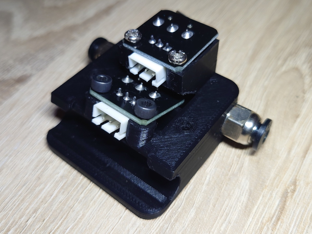Ender 3 X-Limit Switch Bracket with Runout Sensor by matthijsbos ...