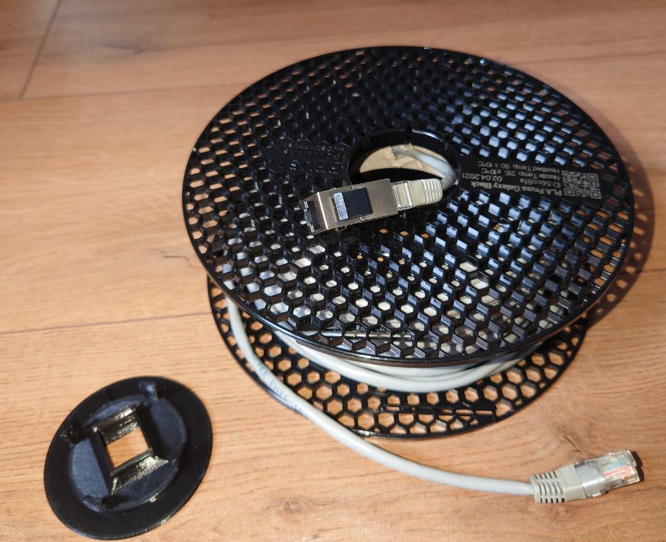 Prusament Ethernet Cable Spool by matthijsbos | Download free STL model ...