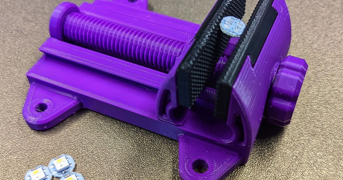Yet Another Fully 3D Printable Mini Vice With Interchangeable Jaws. por ...