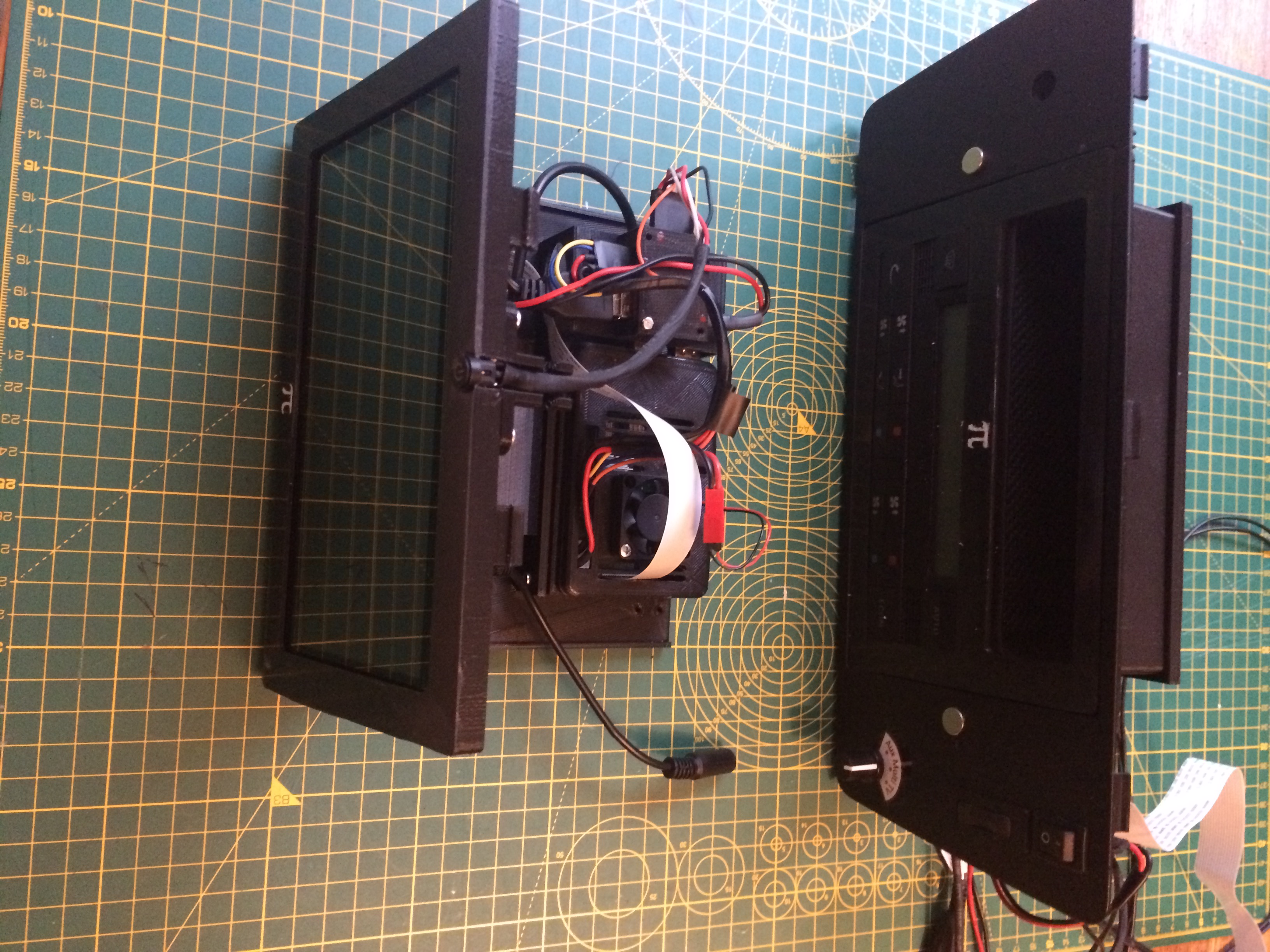 VW T4 DIY Multi-Media Raspberry Pi LCD Radio by Bo | Download free STL ...