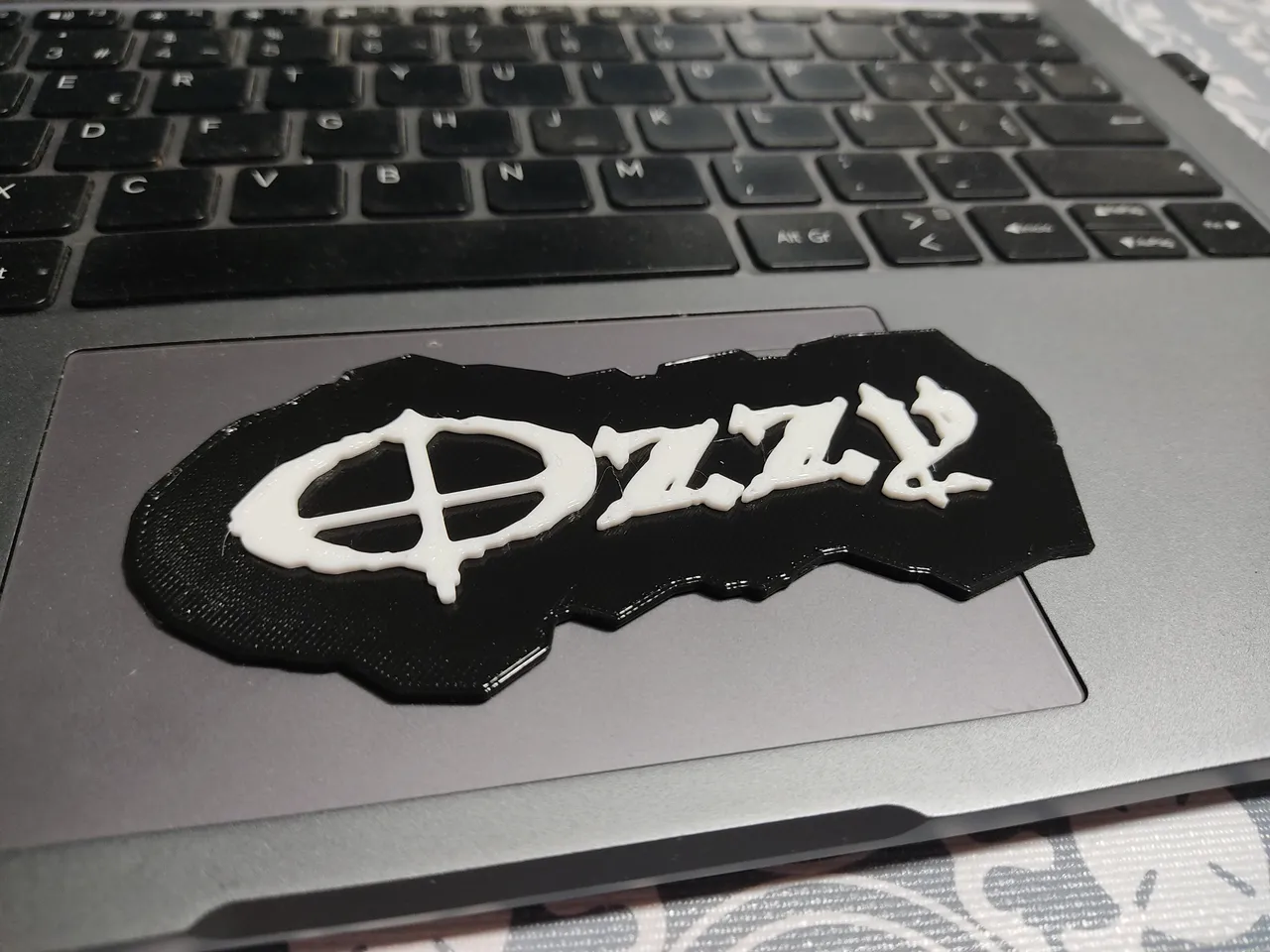 Ozzy name plate by Sp1y3rS | Download free STL model | Printables.com