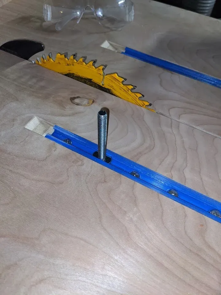 Parametric T-Track by Nick | Download free STL model | Printables.com