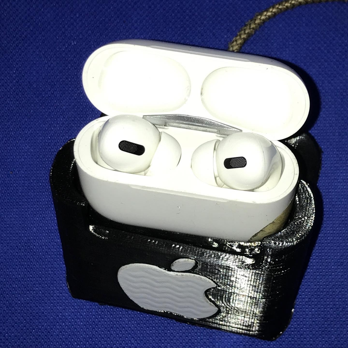 Earpod Dock with Apple Logo by w2media | Download free STL model ...
