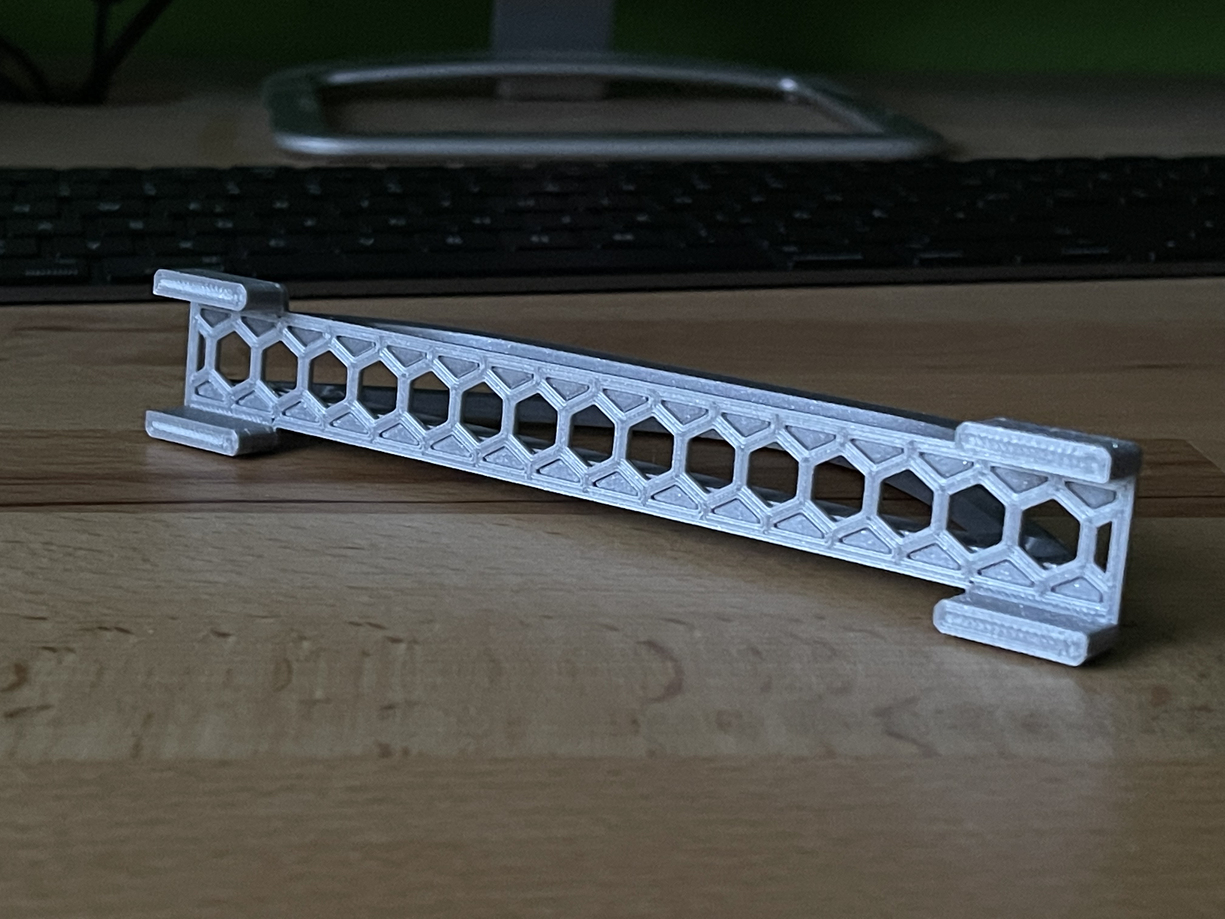 Apple Magic Keyboard Stand by patrickzell | Download free STL model ...