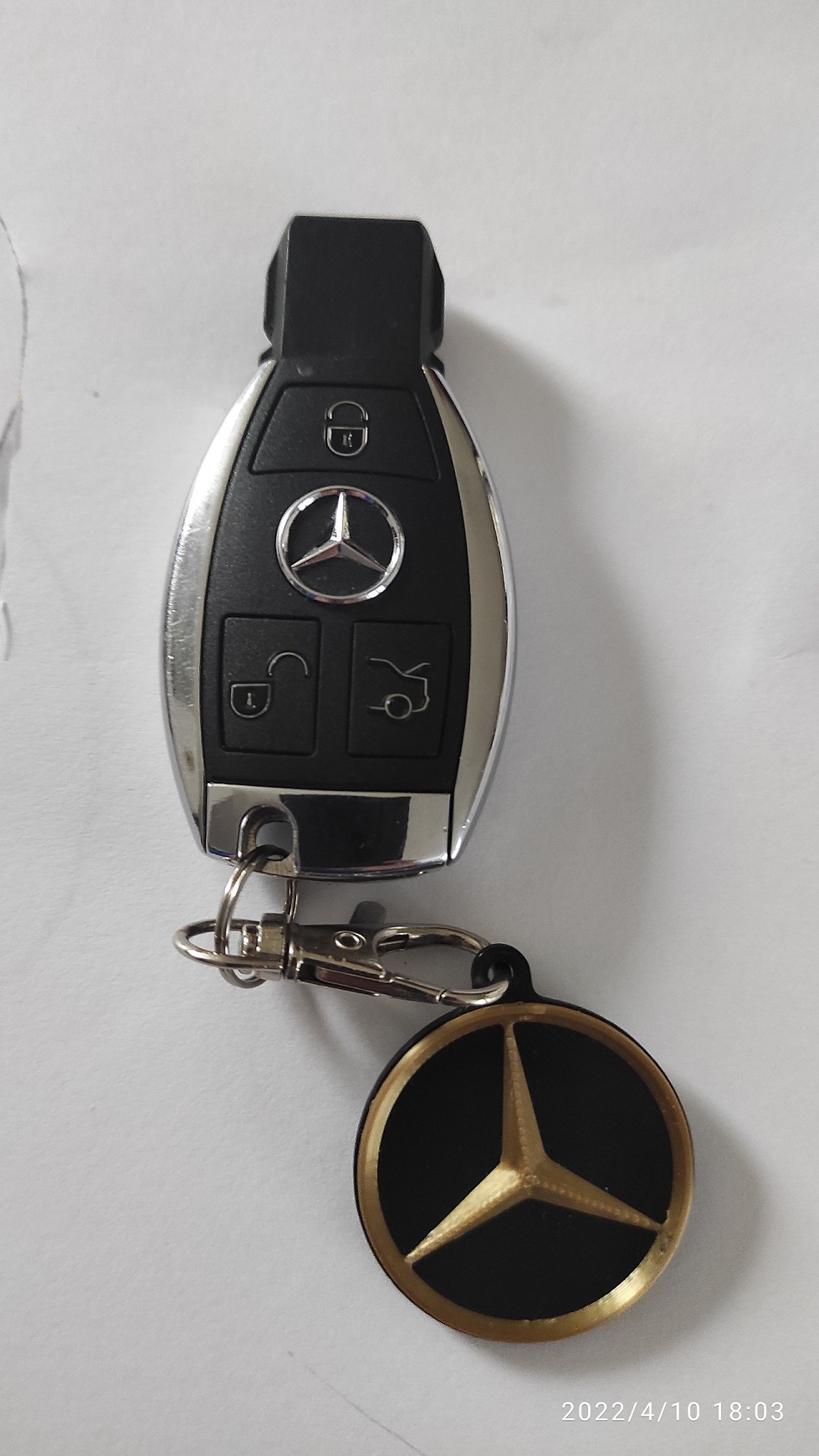 Mercedes logo keychain by Overcool | Download free STL model ...