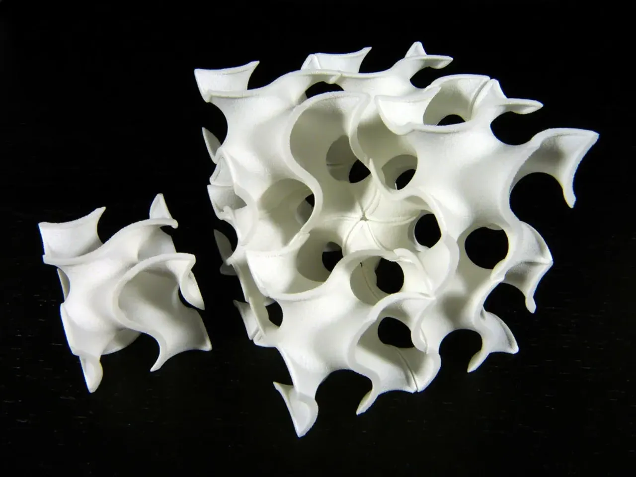Gyroid chunk by henryseg | Download free STL model | Printables.com