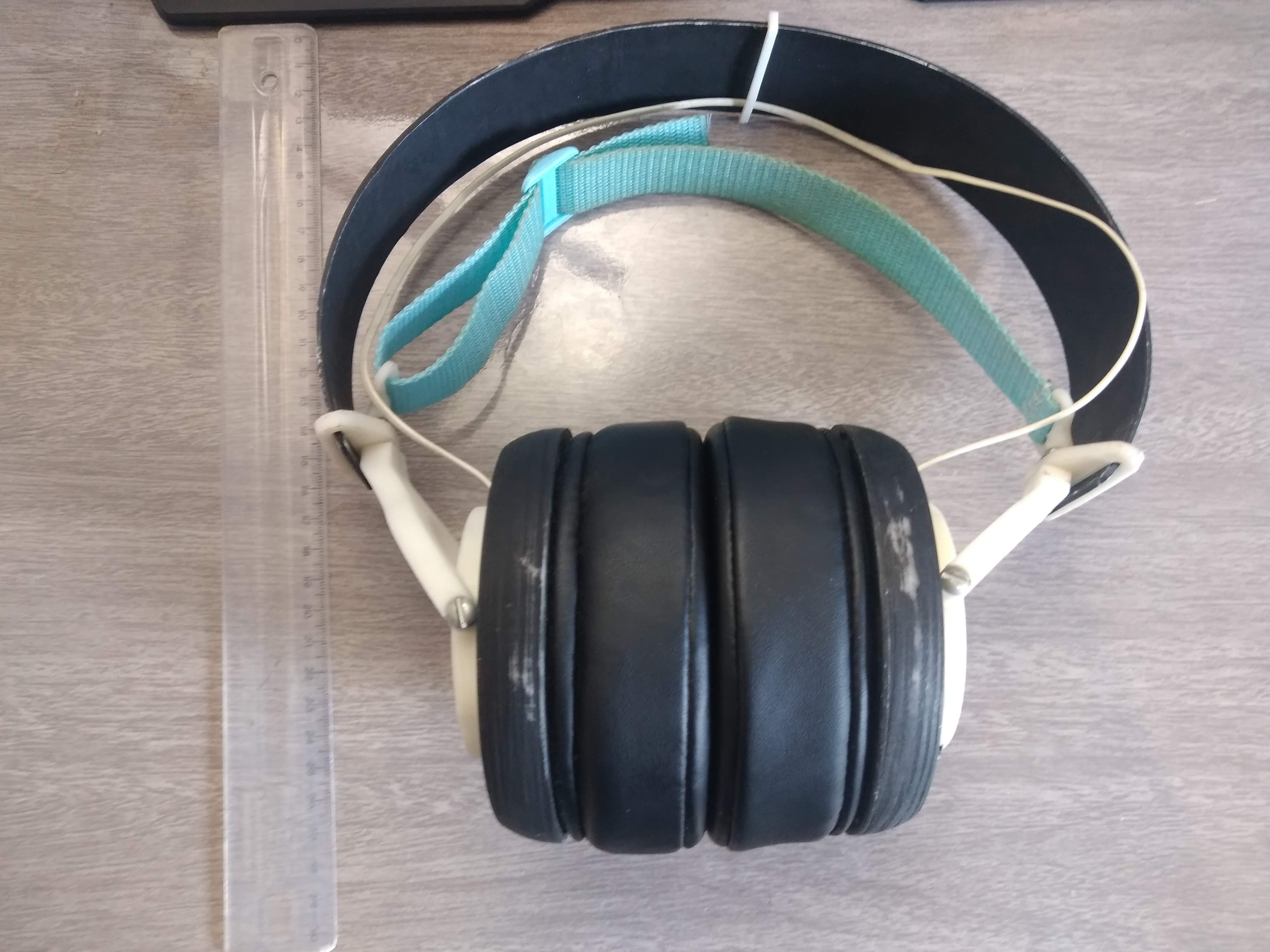 3D printed Headphone by Juw | Download free STL model | Printables.com