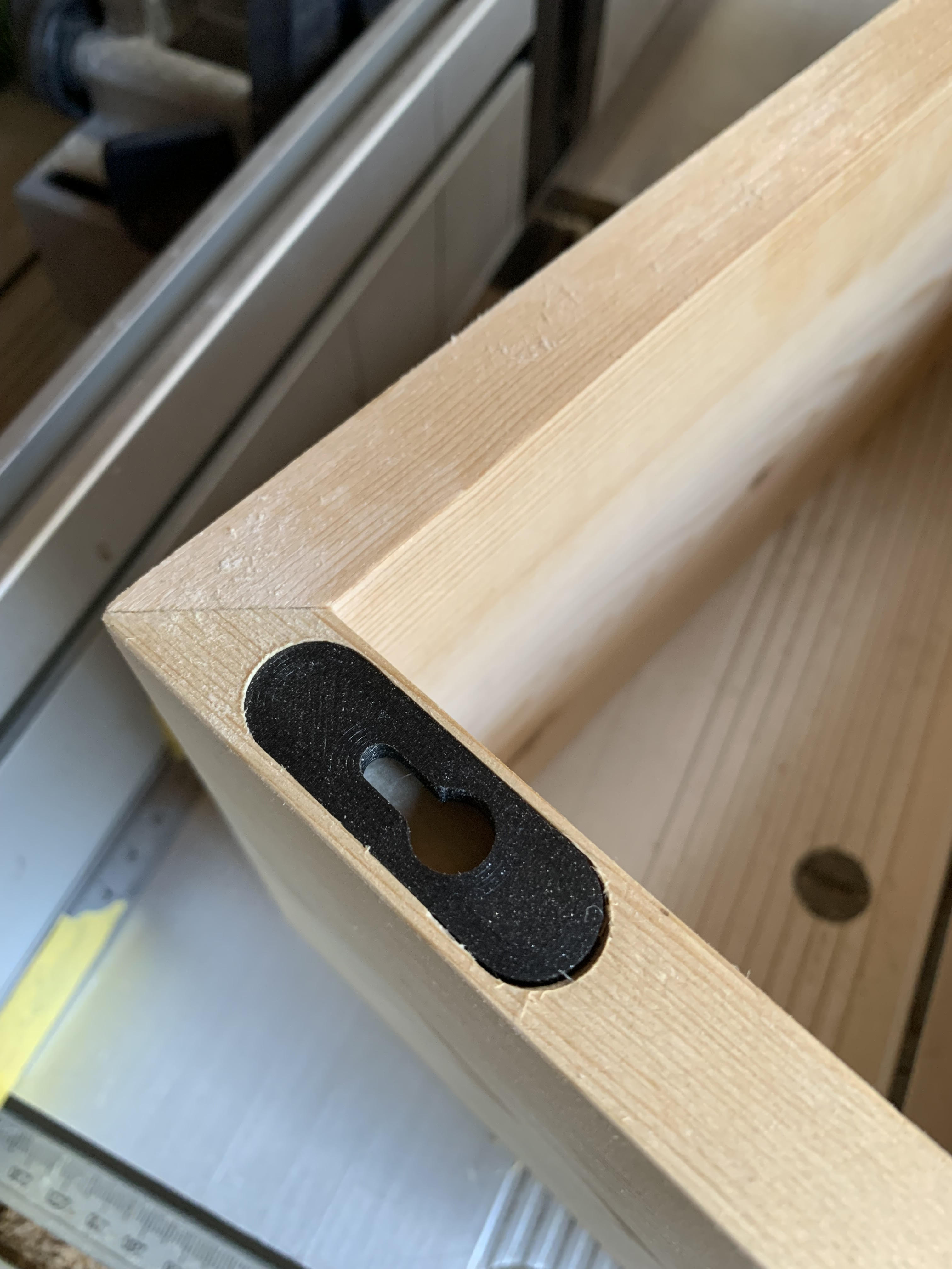 Invisible Wall Mounting Insert by Gijs | Download free STL model ...