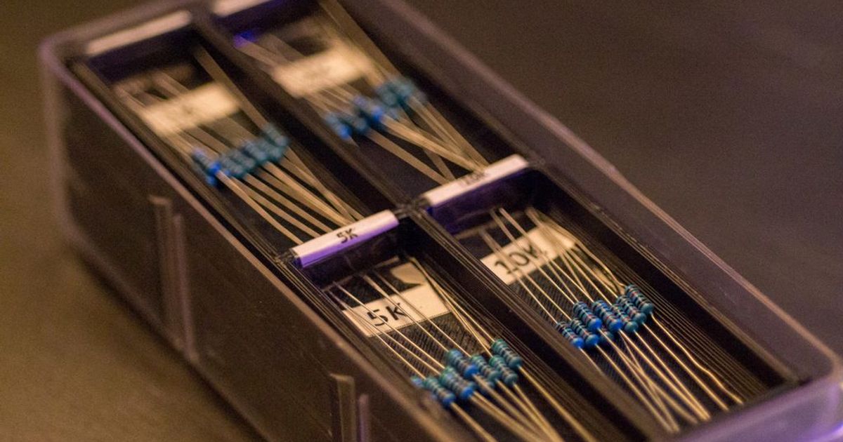 Plastic parts tray resistor sorter by llite | Download free STL model ...