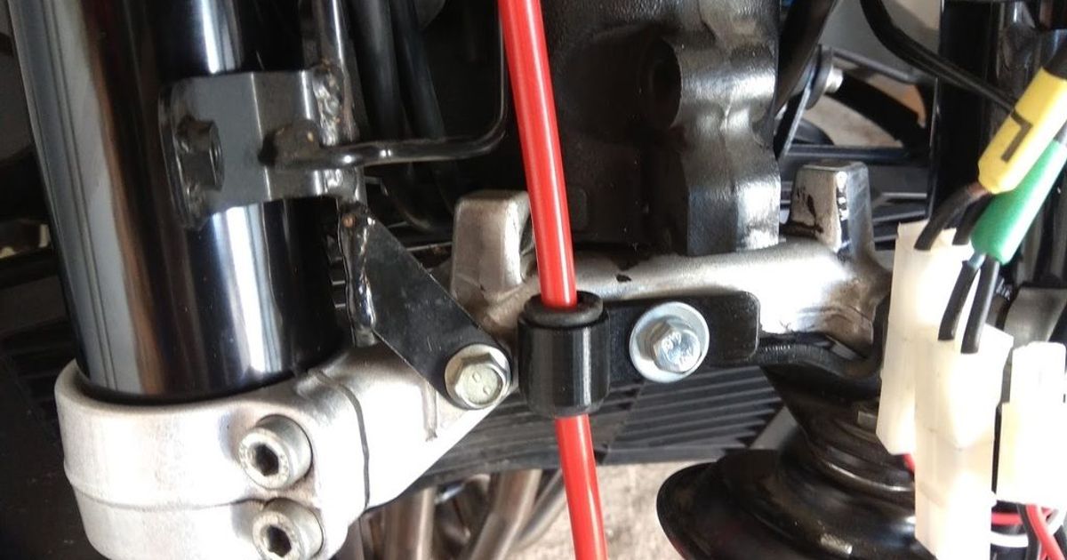 Yamaha FZ1 custom front brake line holder by Martin Prager | Download ...
