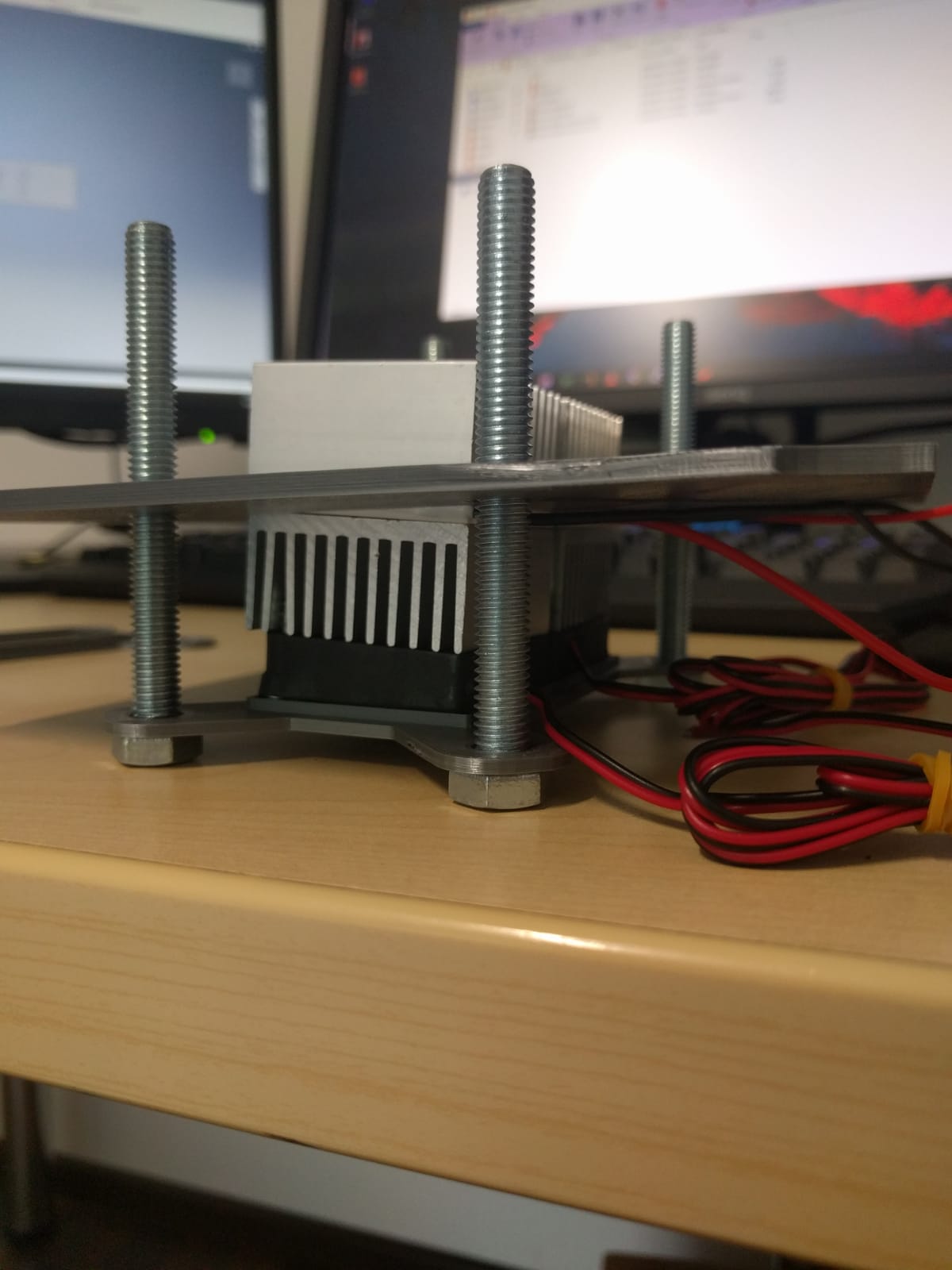 DIY Personal Office Desk Cooler (Peltier) by Squirtle | Download free ...