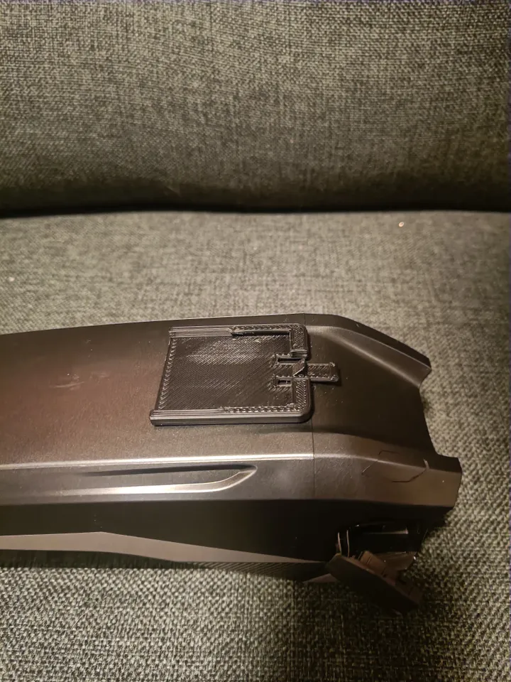Shimano Display Holder on Battery by Birkbjo | Download free STL model ...