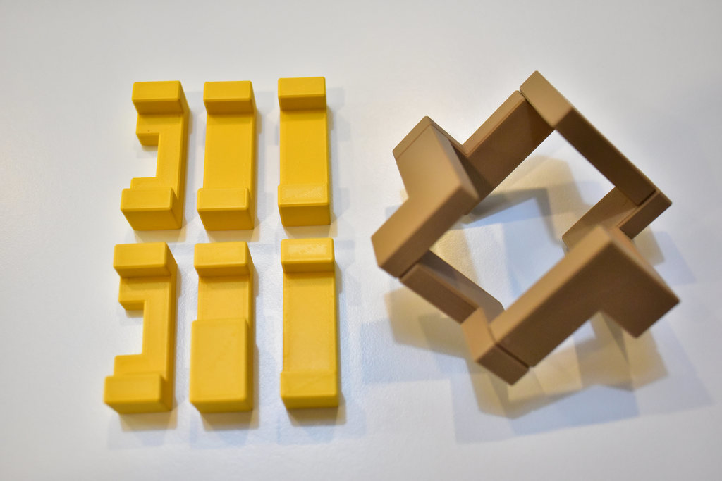 Burrloop - Interlocking puzzle by Yavuz Demirhan by Printable Puzzle ...