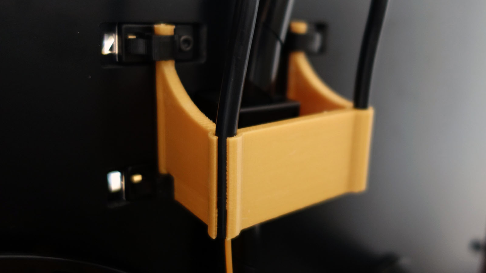 Filament guide / holder - Wanhao Duplicator 4s by Phil | Download free ...