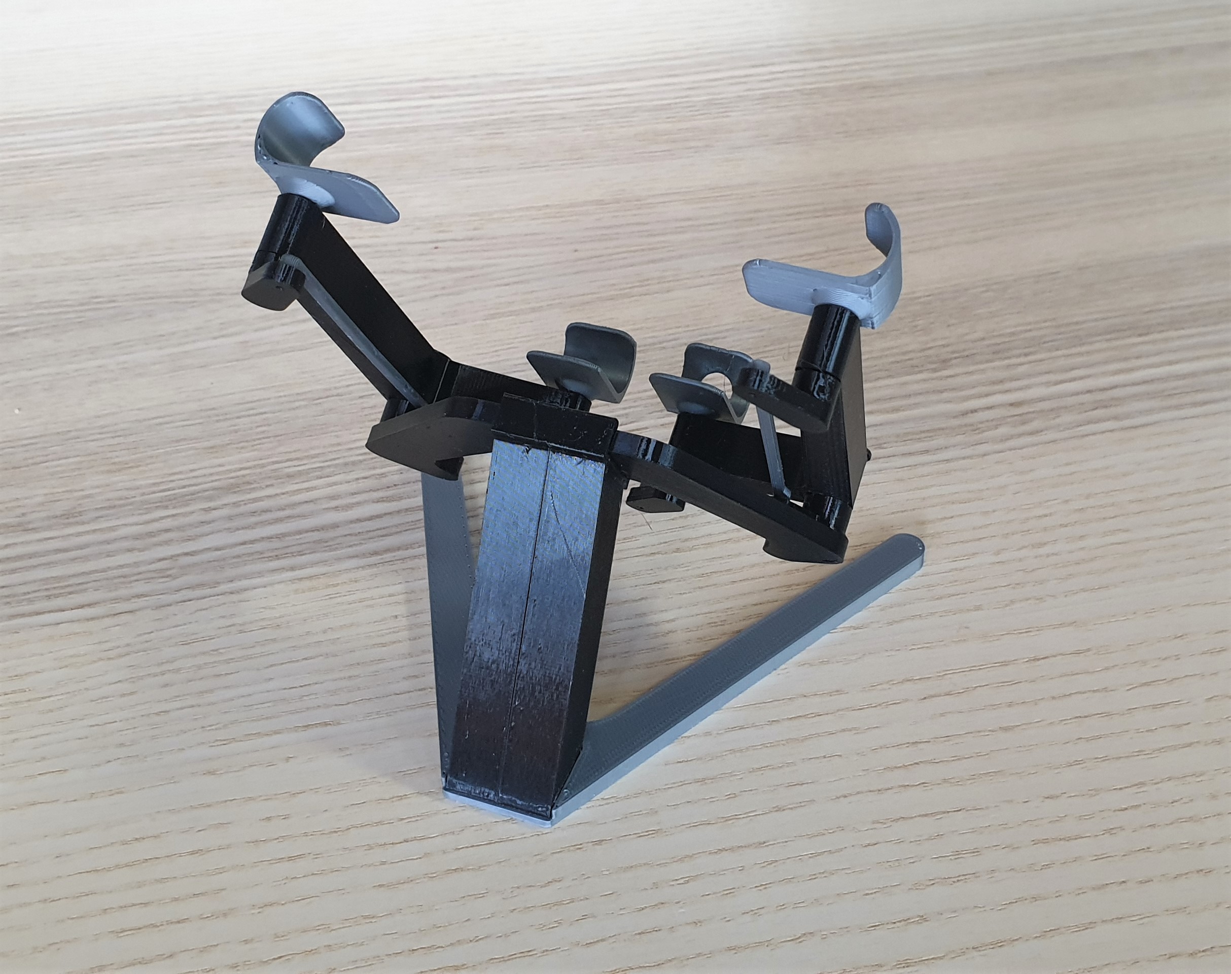 Mechanical Stand - 2 positions by Hugo | Download free STL model ...