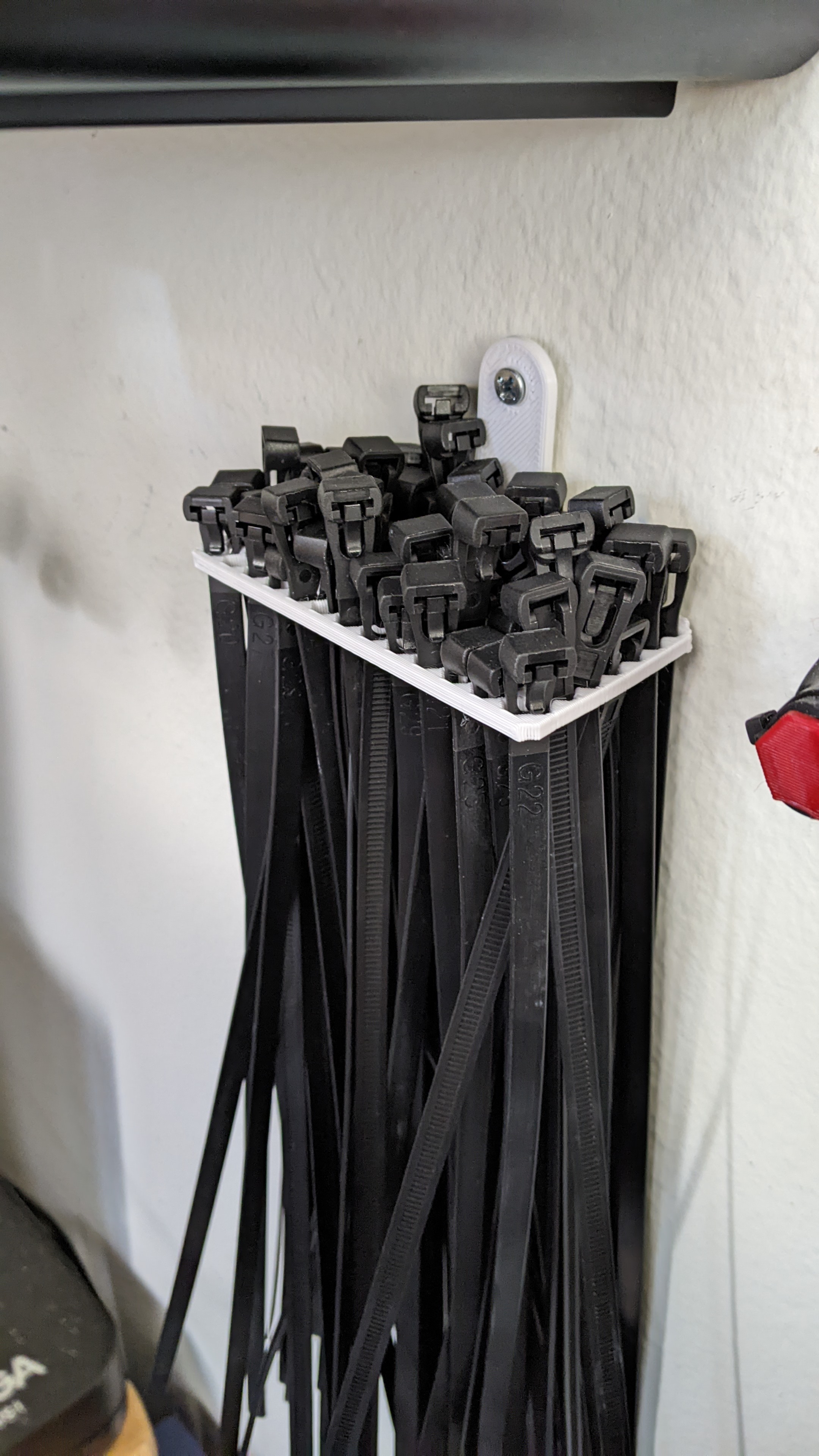 Wall mounted zip tie organizer by noisycarlos | Download free STL model ...