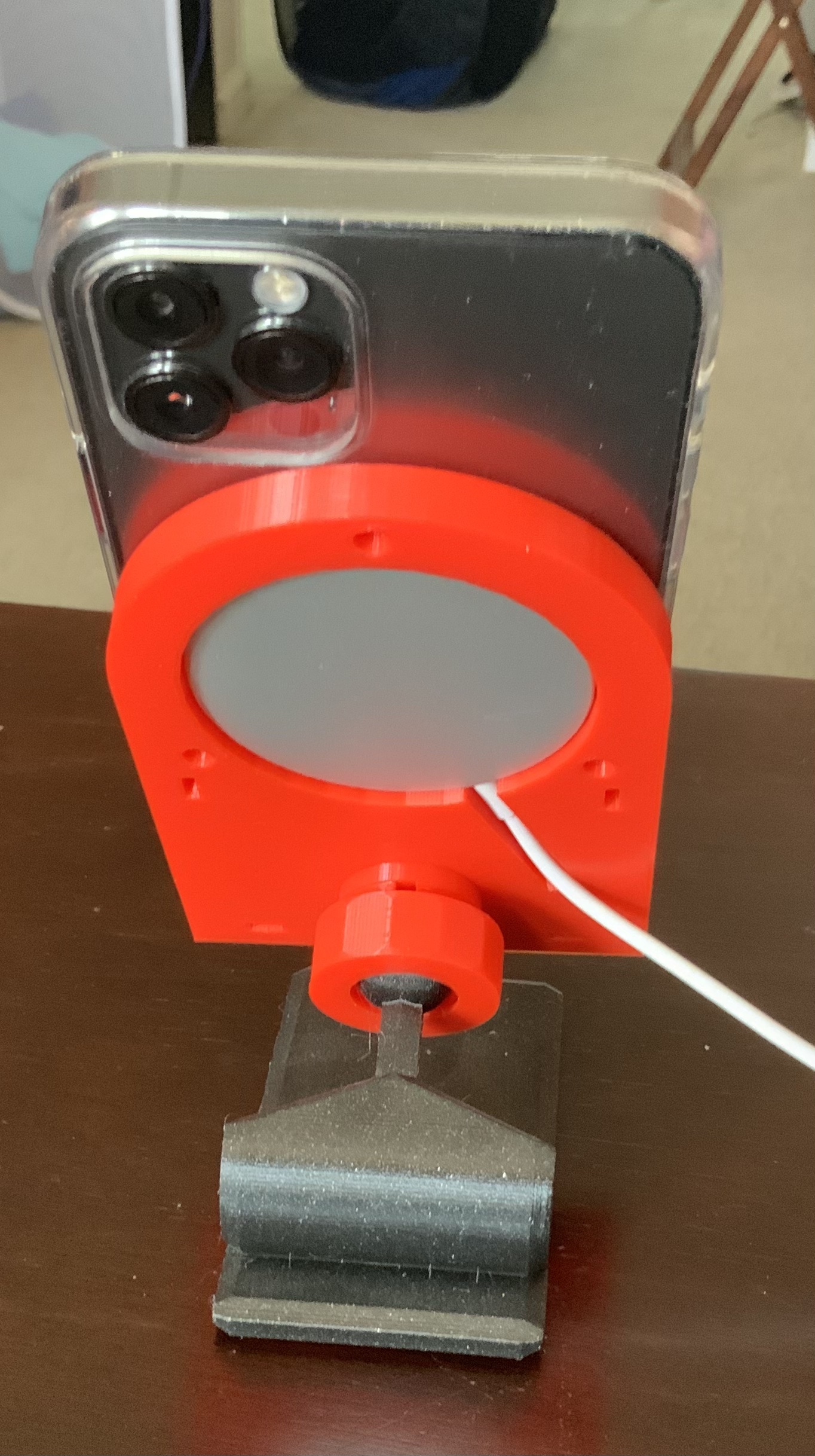 MagSafe Charging Stand by JMcK | Download free STL model | Printables.com