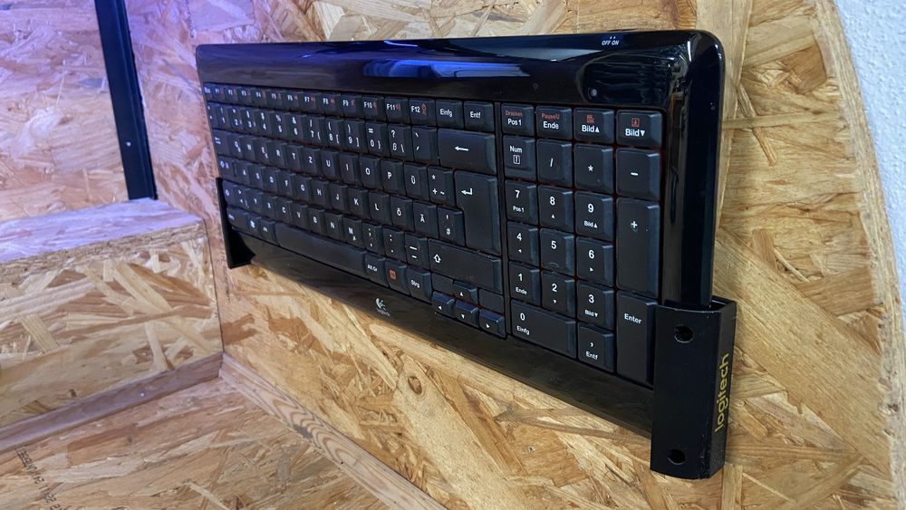 Logitech K340 keyboard wall mount por marcel293 | Descargar modelo STL ...