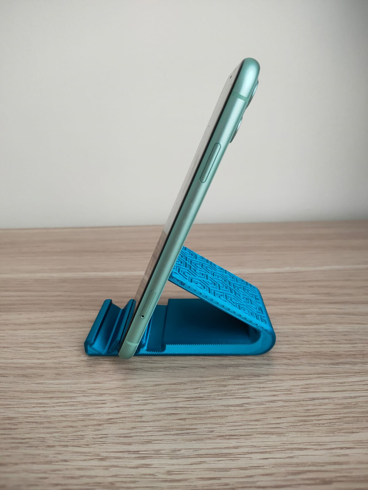 Phone Stand (Simple & Useful) by BTR3D | Download free STL model ...
