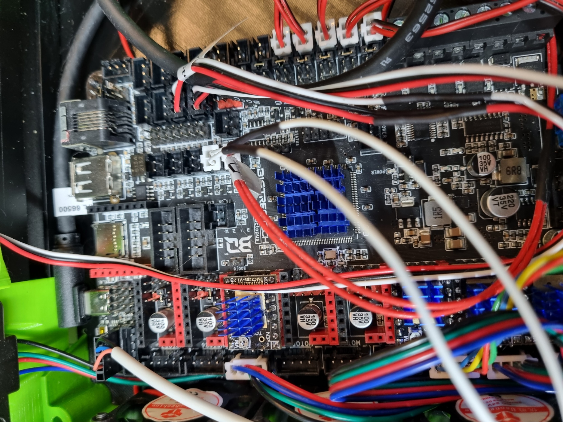 Ratrig V-Minion MCU case for BTT Octopus by Dermund | Download free STL ...
