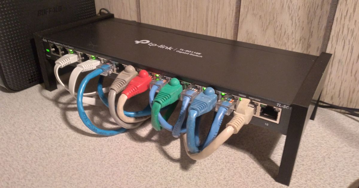 Tp Link Gb Switch stands by MadP 3D | Download free STL model ...