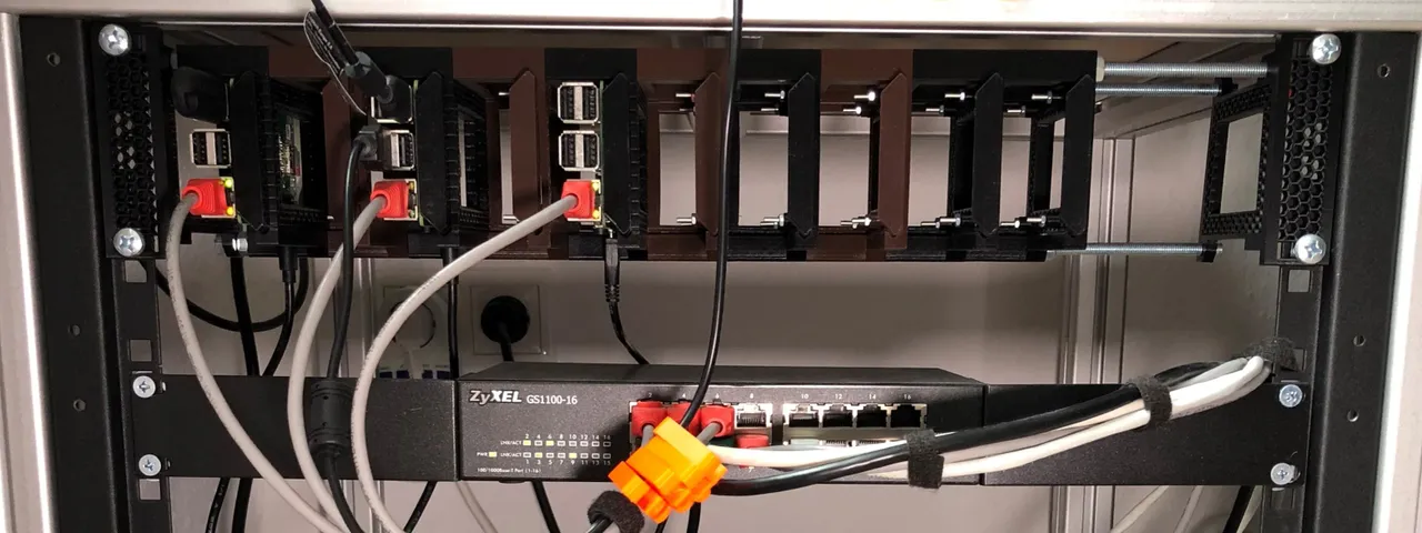 2U (3U) Raspberry Pi mount for 19" rack by ichwillkeinenacc | Download ...