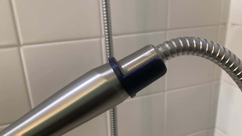 Anti-rotation clip for showerhead by pinspanner | Download free STL ...