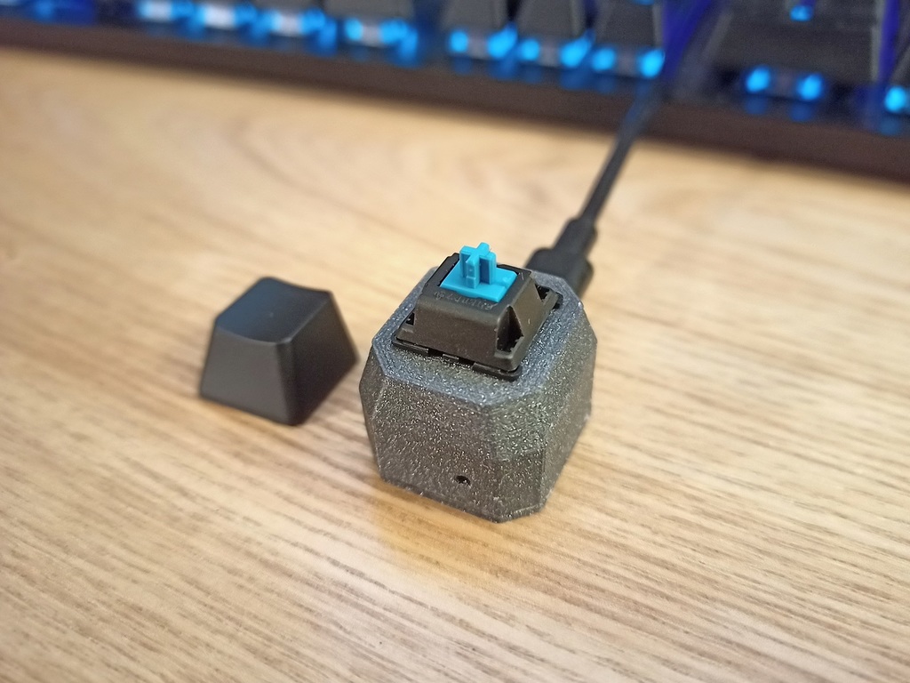 Single Key Mechanical Keyboard - QT PY by MegaAndy | Download free STL ... Single Key Mechanical Keyboard - QT PY by MegaAndy | Download free STL ...