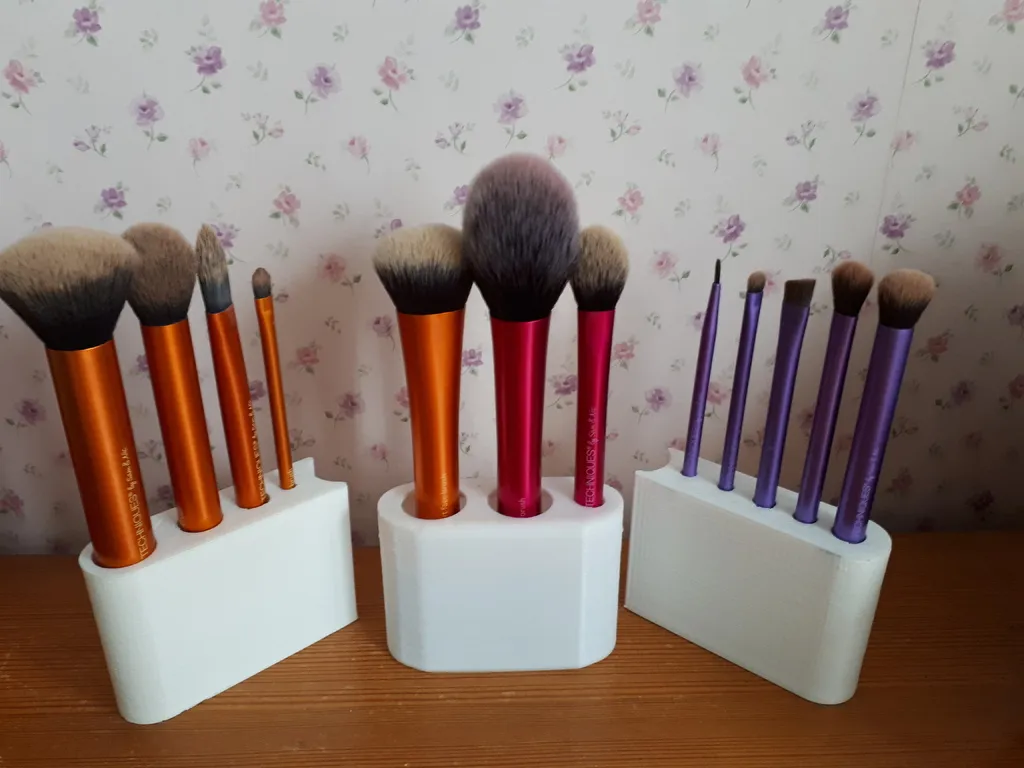 Makeup Brush Pots - Real Techniques by MegaAndy | Download free STL ...