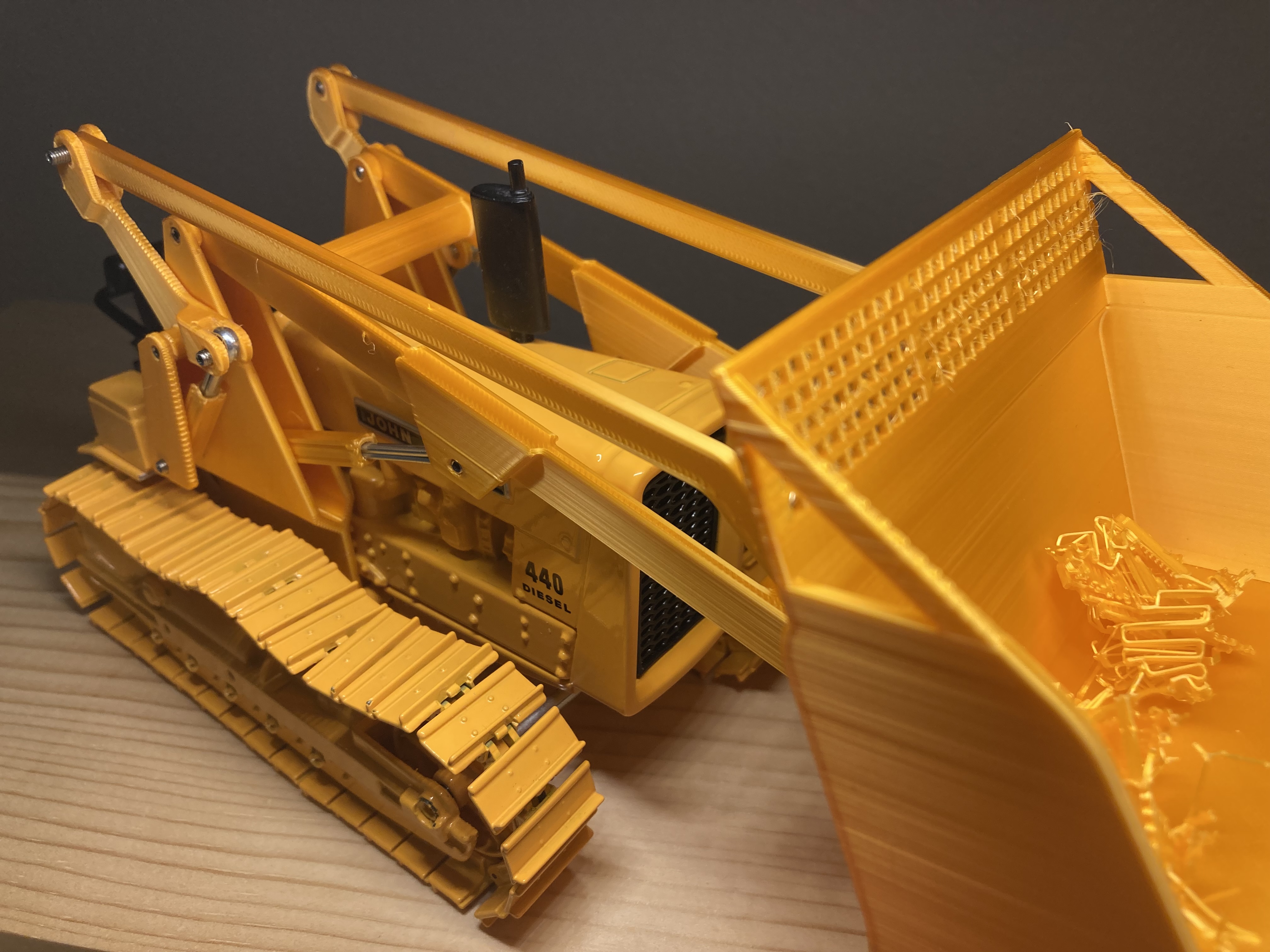 John Deere 440 Crawler Front End Loader Mechanism by Skidder | Download ...