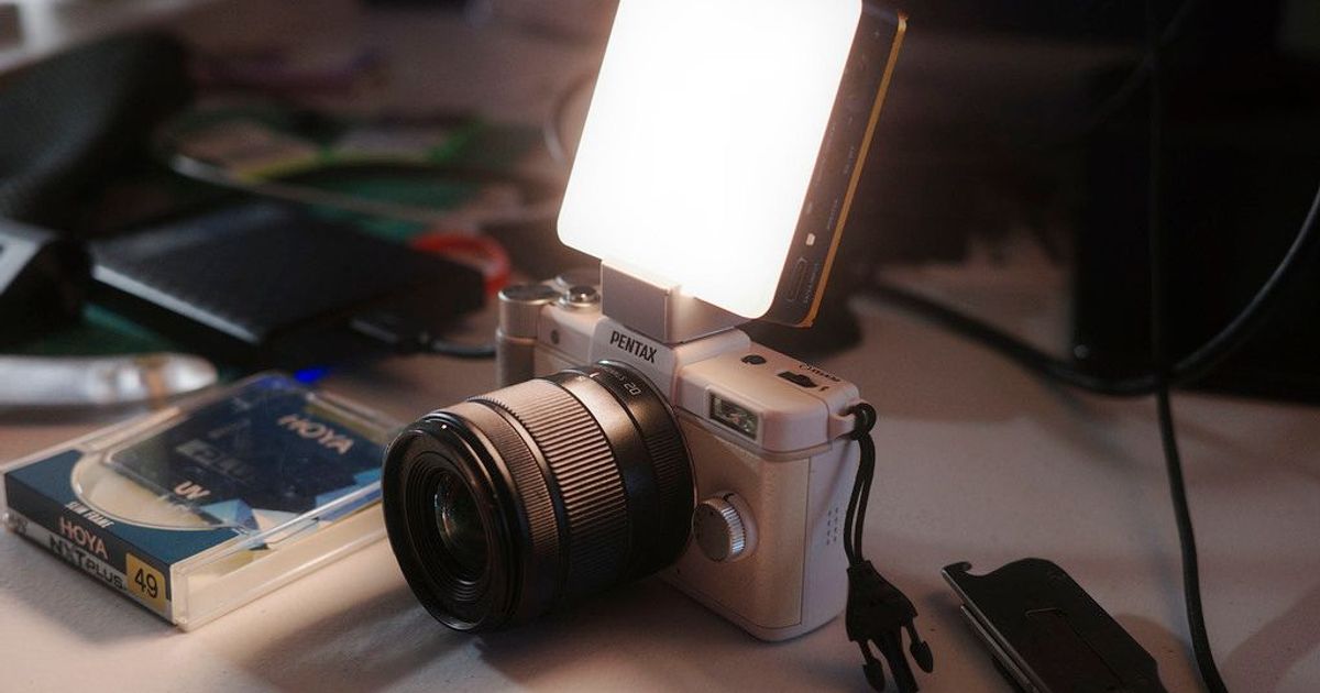 On-Camera Floodlight... Cold shoe... Wedge Thing by masklayer ...