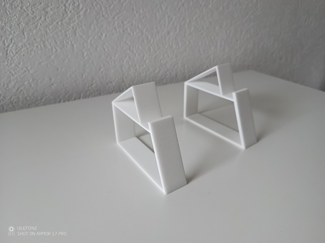 Screen holder by David Kisel | Download free STL model | Printables.com