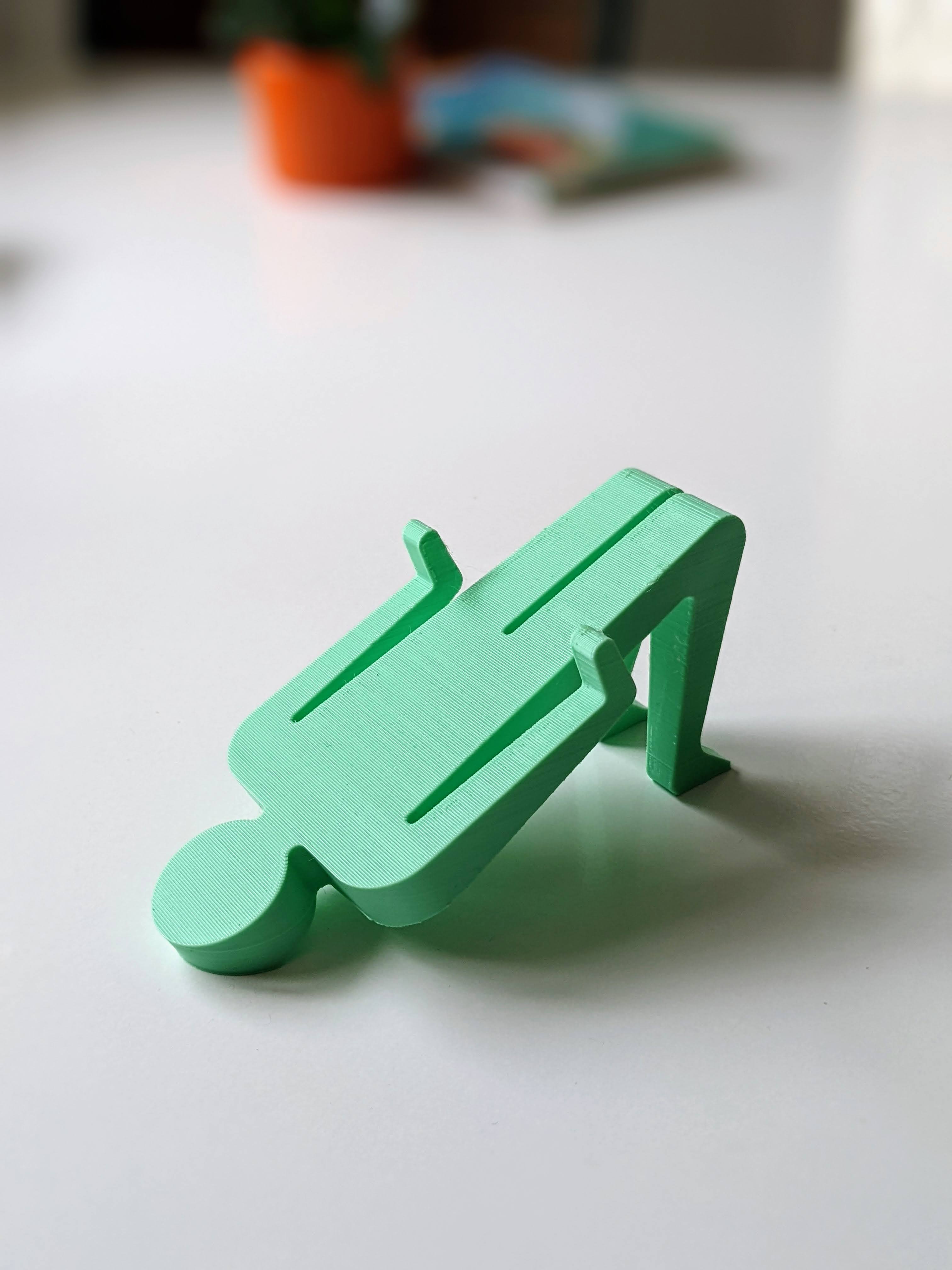 phone human stand por pachek | Descargar modelo STL gratuito ...