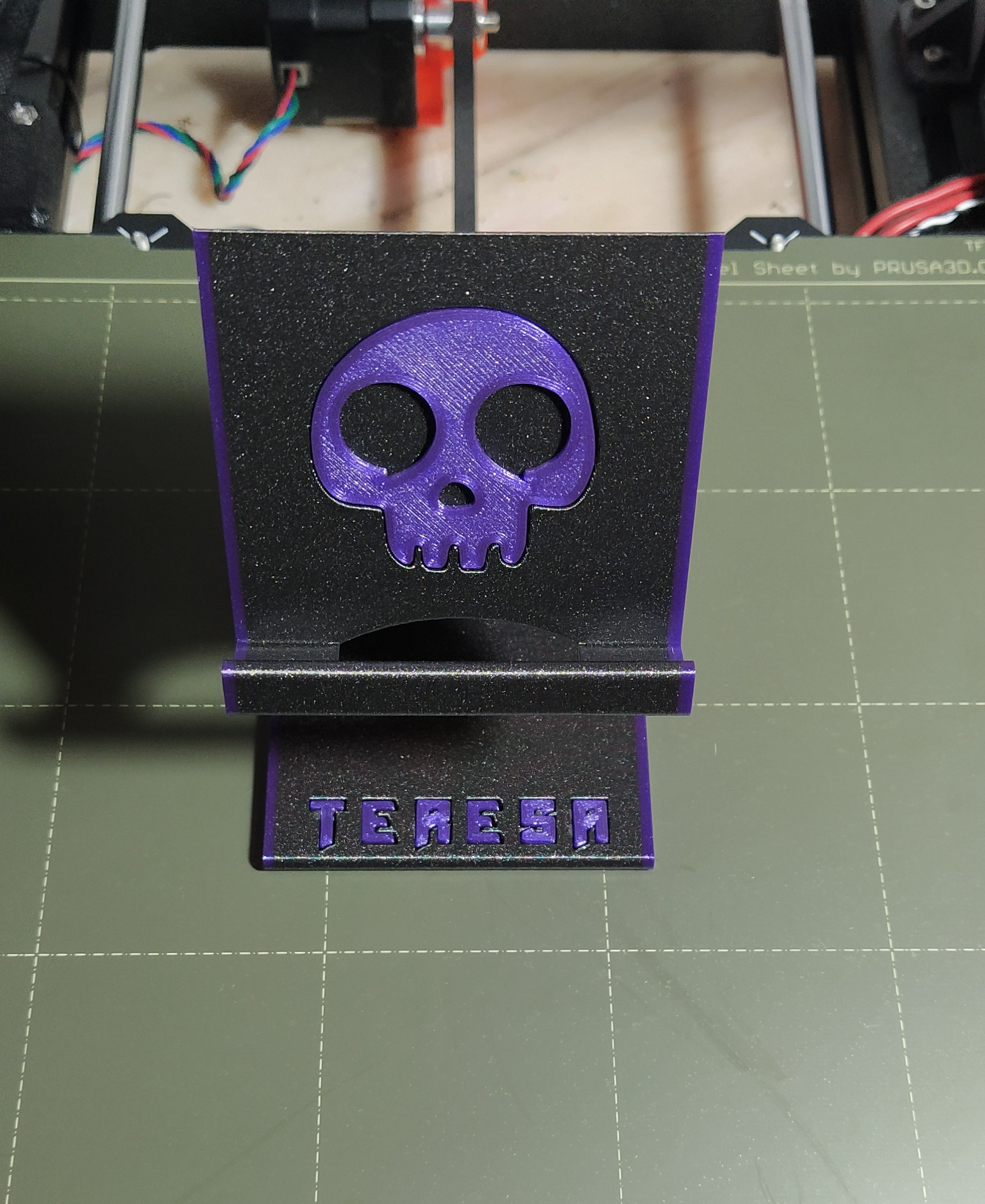 Skull Phone/Tablet Stand by Cultura Mat3rial | Download free STL model ...