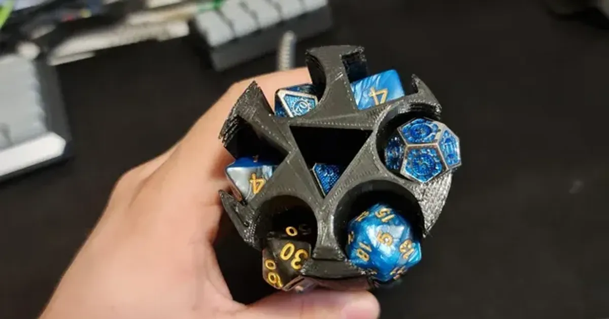 Threaded dice box par Hyltonluke | Téléchargez gratuitement un modèle ...