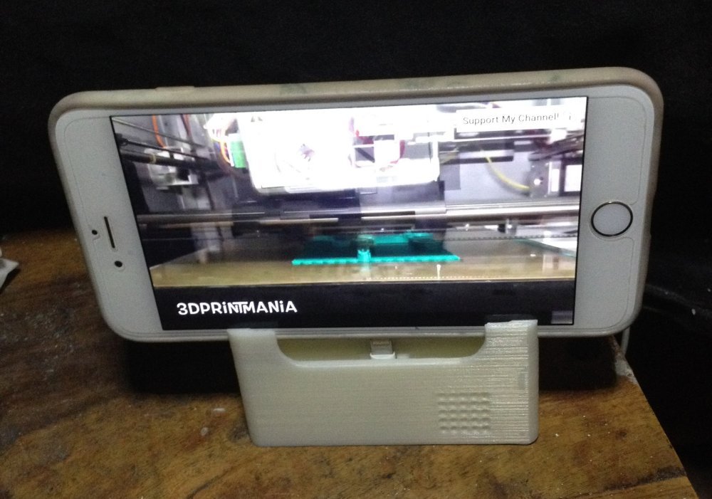 iPhone 6+ Stand Remix by Bern | Download free STL model | Printables.com