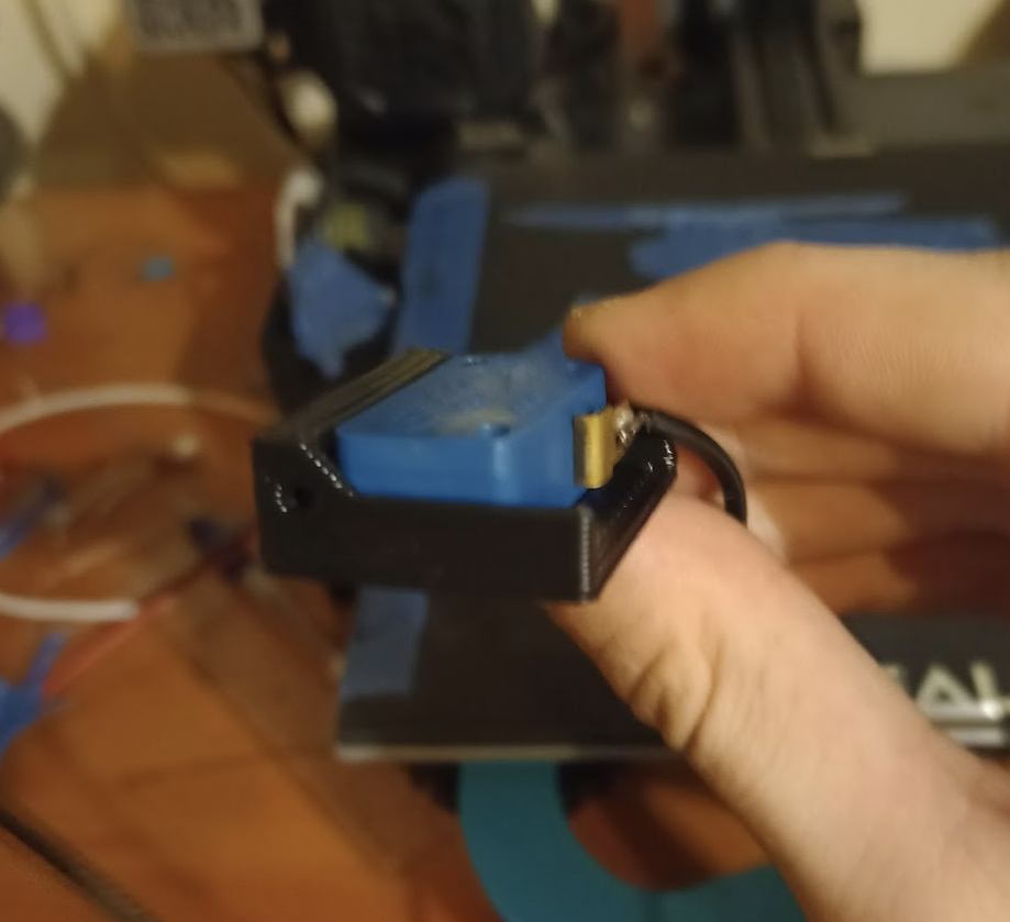 Filament sensor (no-roller switch) by revoxsvko | Download free STL ...