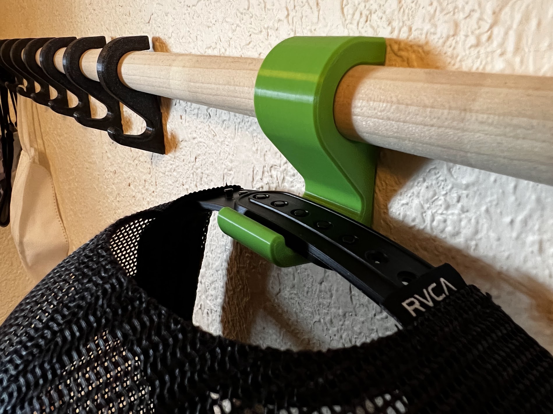 Universal Dowel Rail: HatHook by Canardiain | Download free STL model ...