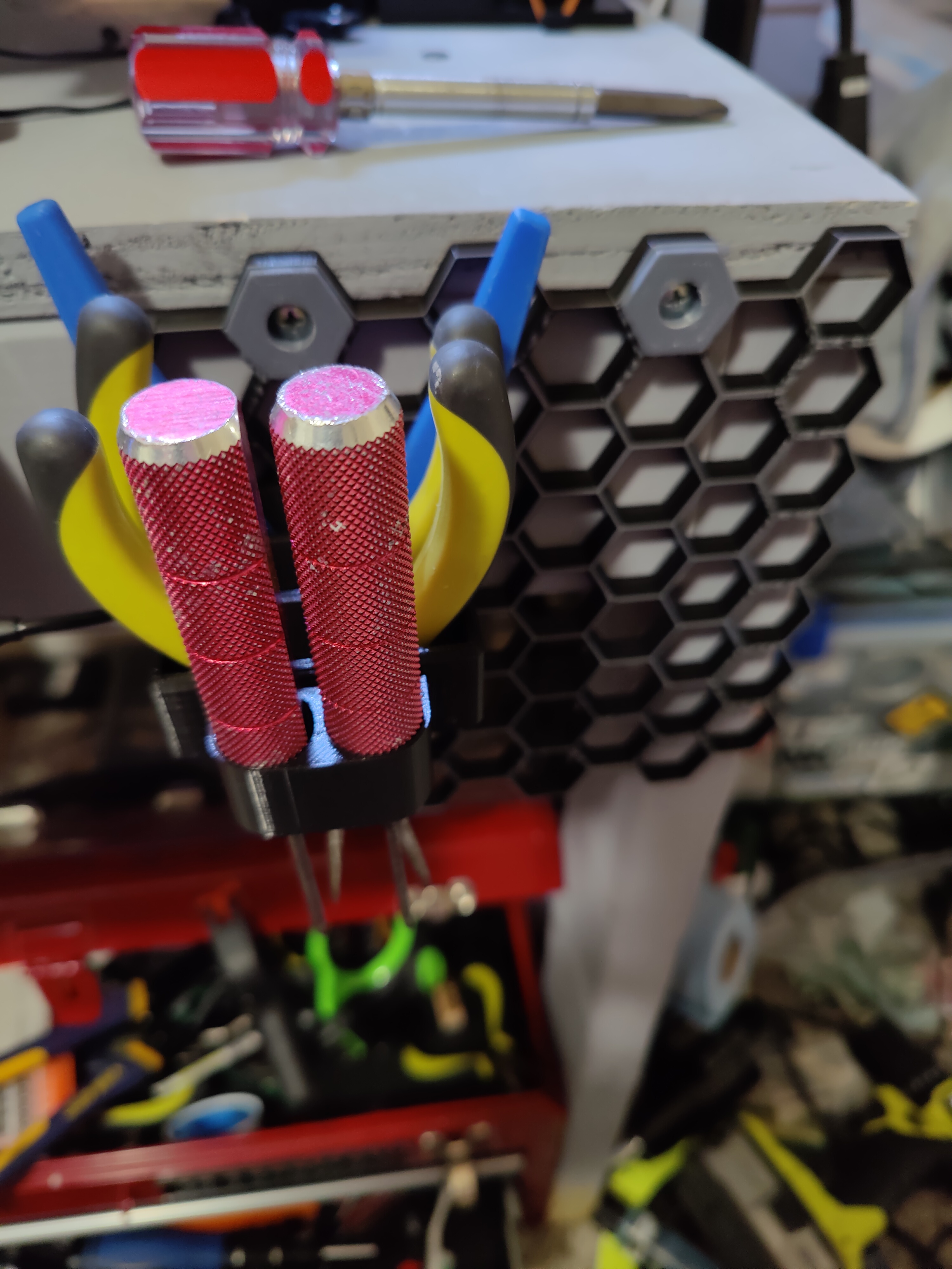 Pliers and screwdriver holder by mriccucci | Download free STL model ...