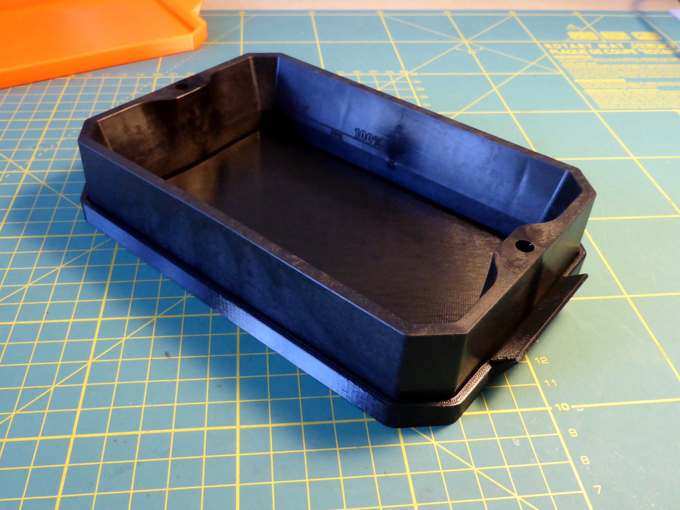 Vat Storage Tray for SL1S by Area51 | Download free STL model ...